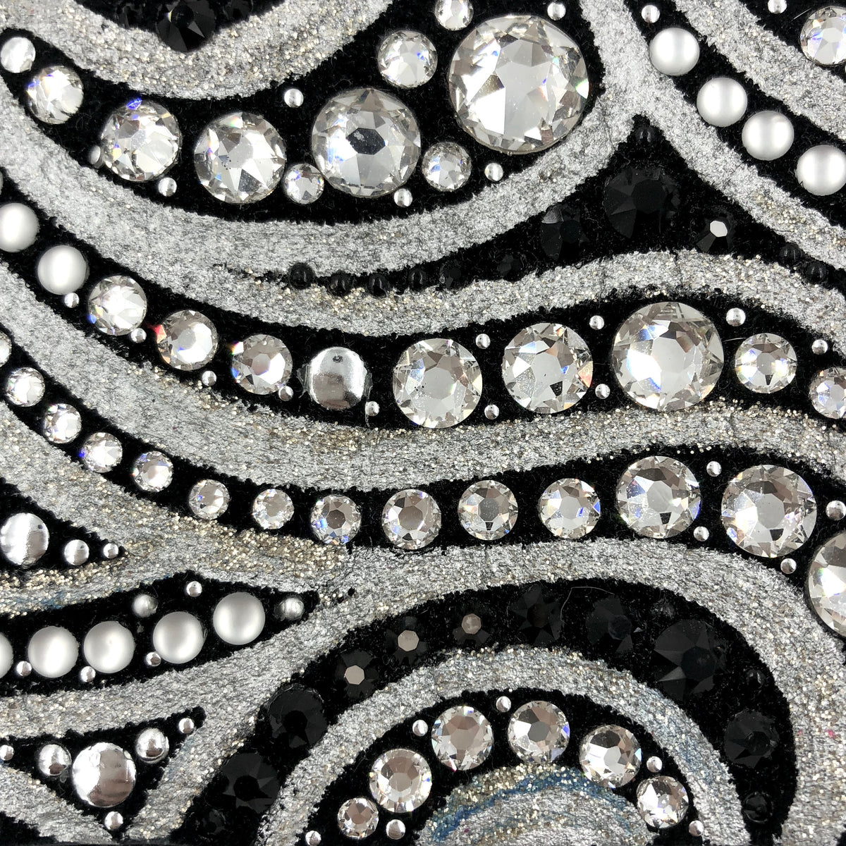 Dazzling Darkness – Caroline Rocha